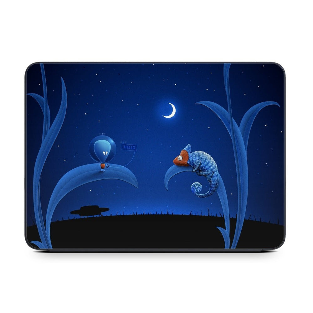 Alien and Chameleon - Apple Smart Keyboard Folio Skin
